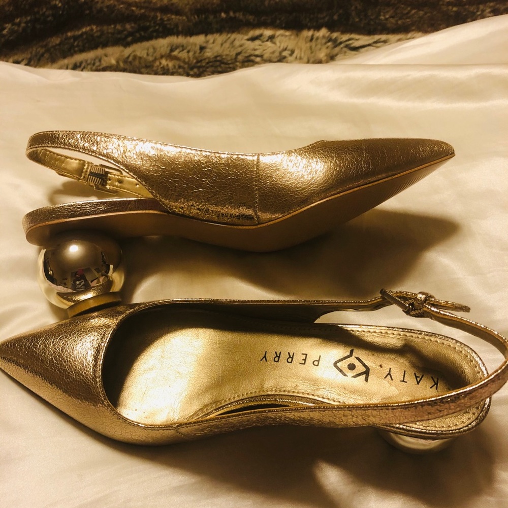Katy Perry Gold Metallic Slingback Pumps - Gem